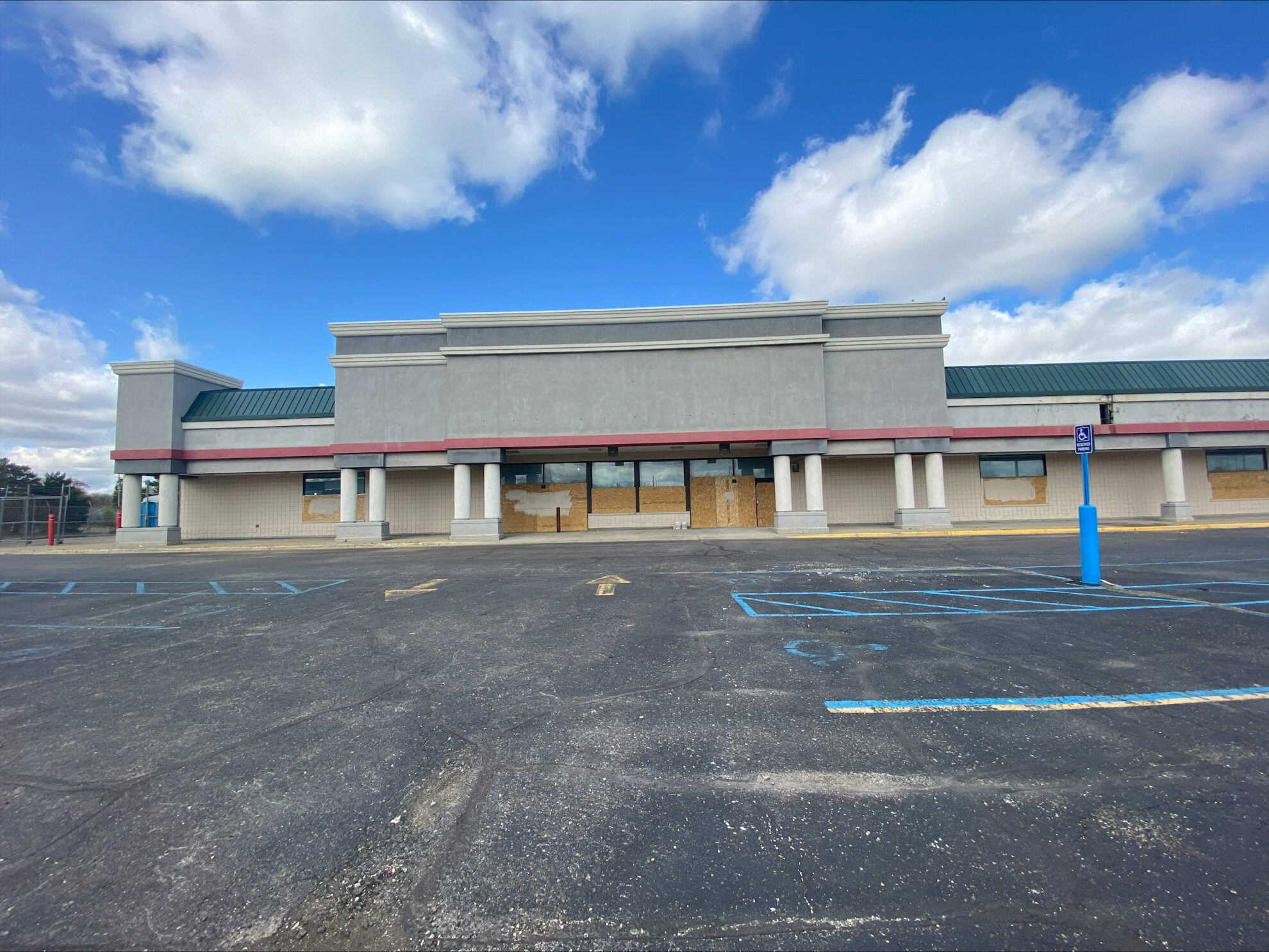 TRUE STORAGE OPENS 55,000 RENTABLE SF FLINT, MI SELF STORAGE CONVERSION ...